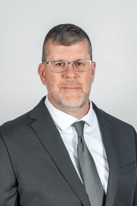 Steven Bradley, PA-C - UBMD Orthopaedics & Sports Medicine Doctors ...